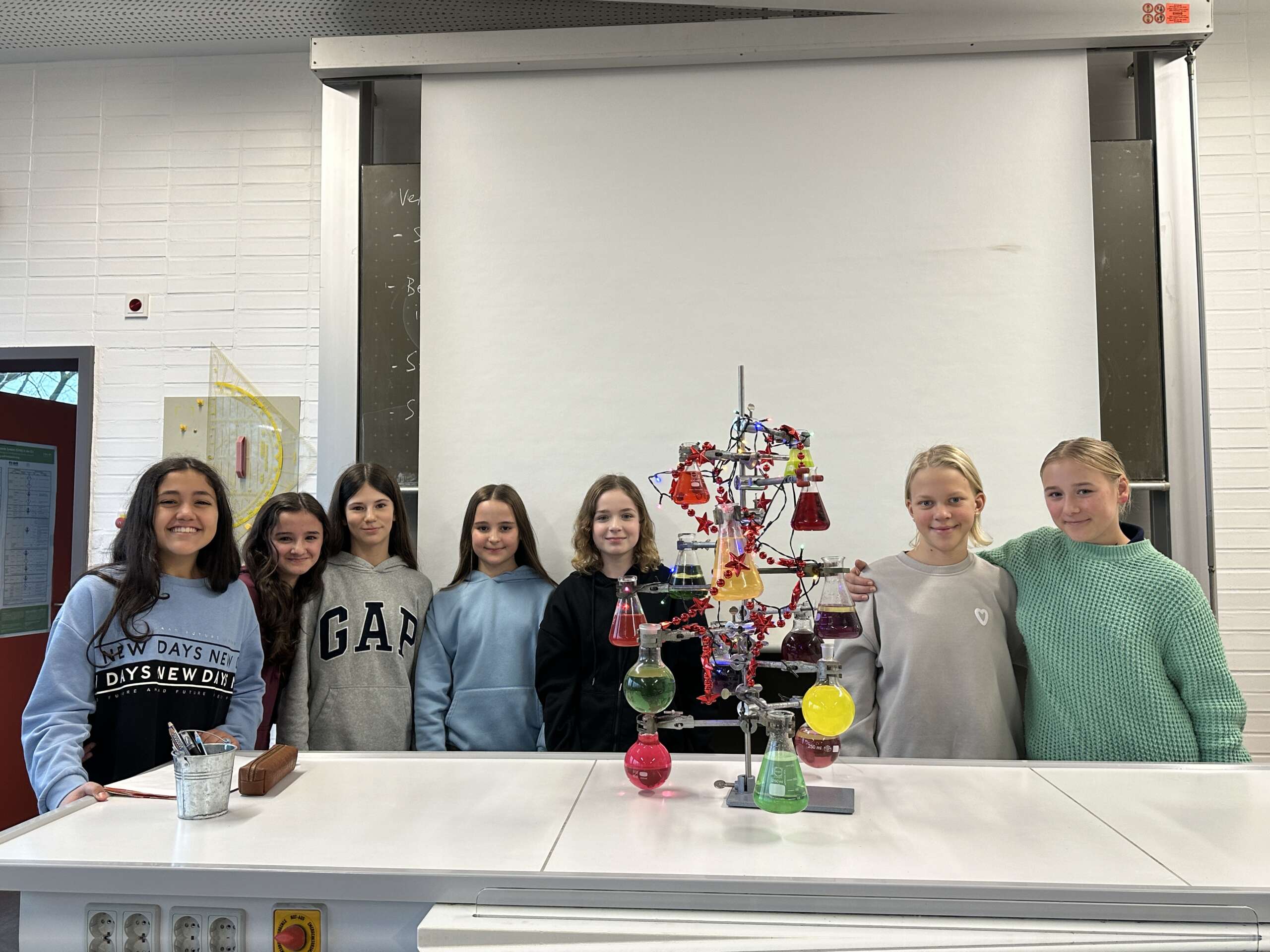 Der ,,Chemistree" - eine faszinierende Verbindung zwischen Chemie und Kreativität - Humboldt